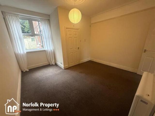 5 bedroom block of apartments for sale in 198 Thorpe Road, Norwich, Norfolk NR1 1TJ, NR1