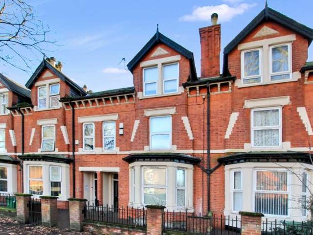 5 Bedroom Block Of Apartments Flat