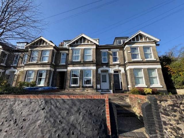 5 Bedroom Block Of Apartments Flat