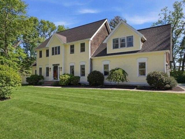 5 bedroom, Bridgewater MA 02324 103020170