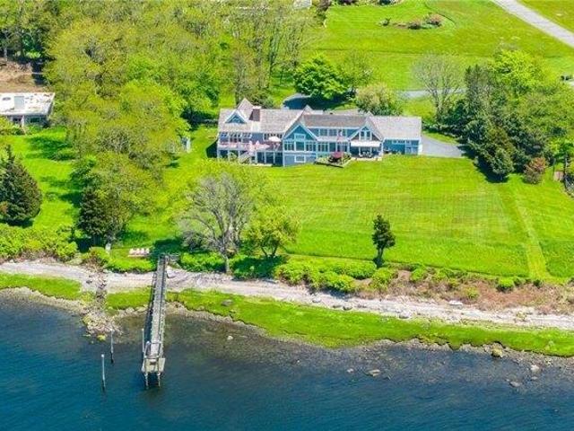 5 bedroom, Bristol RI 02809 LS102593597