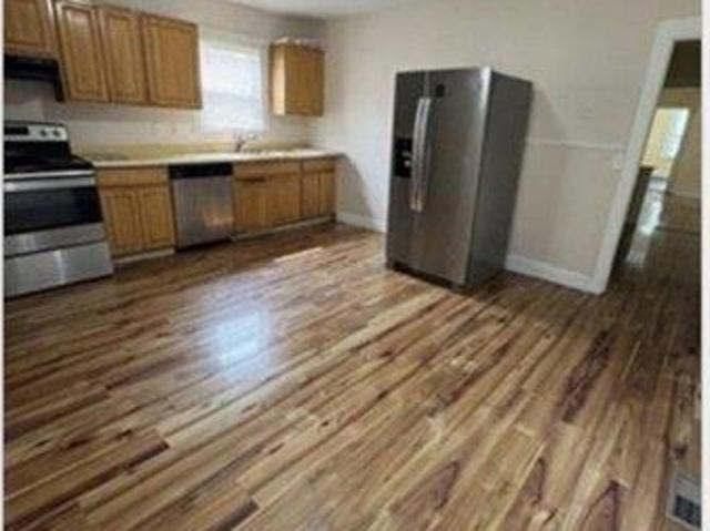 5 bedroom, Brockton MA 02301 104762199