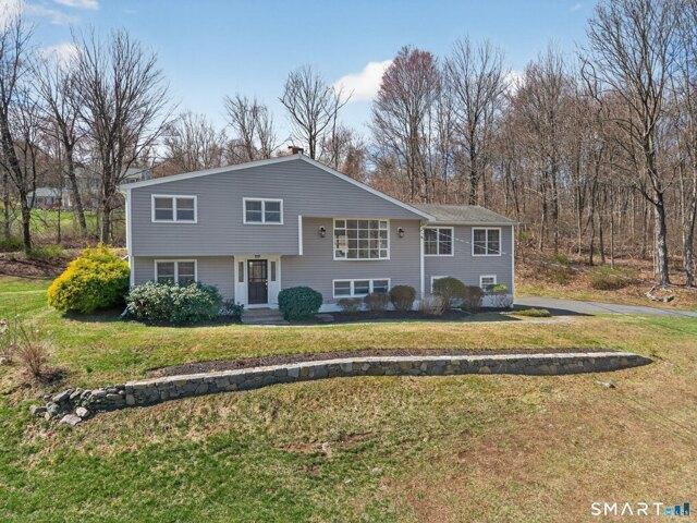5 bedroom, Brookfield CT 06804 102154340