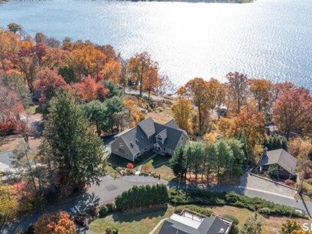 5 bedroom, Brookfield CT 06804 102285412