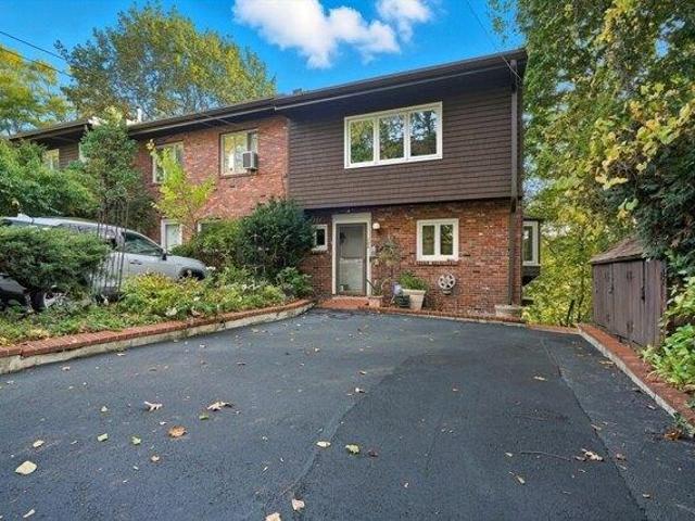 5 bedroom, Brookline MA 02445 102215660