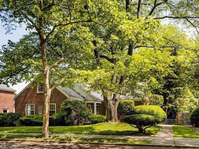 5 bedroom, Brookline MA 02446 103184916