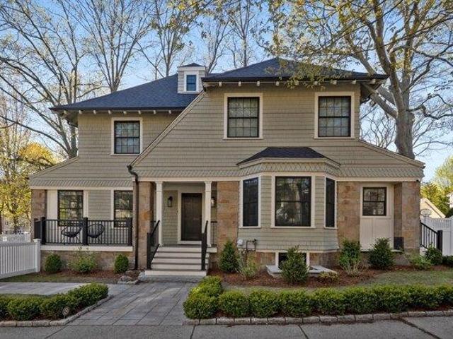5 bedroom, Brookline MA 02446 103220440