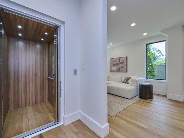 5 bedroom, Brookline MA 02446 105060350
