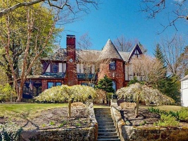 5 bedroom, Brookline MA 02467 103223321