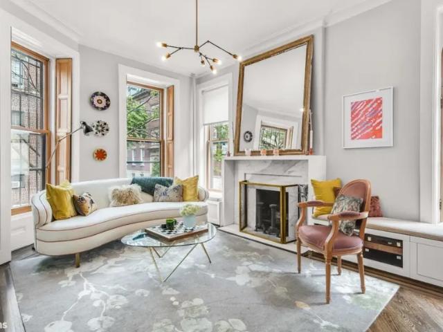 5 bedroom, Brooklyn Heights NY LS102715940