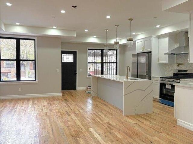 5 bedroom, Brooklyn NY 11203 LS102282531