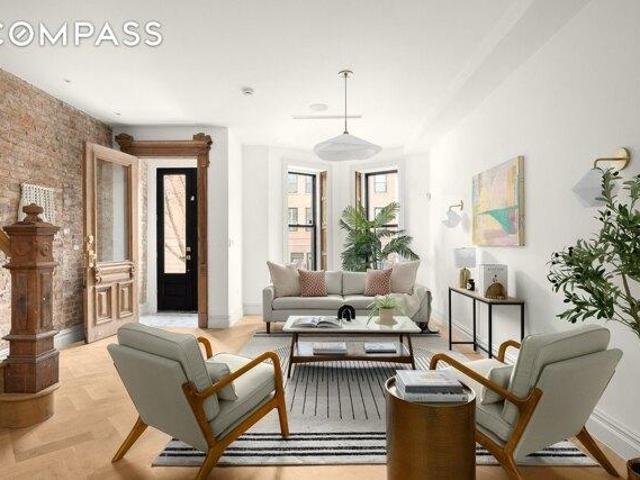 5 bedroom, Brooklyn NY 11233 LS101781188