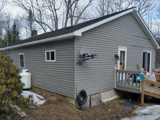 5 bedroom, Bucksport ME 04416 104152825
