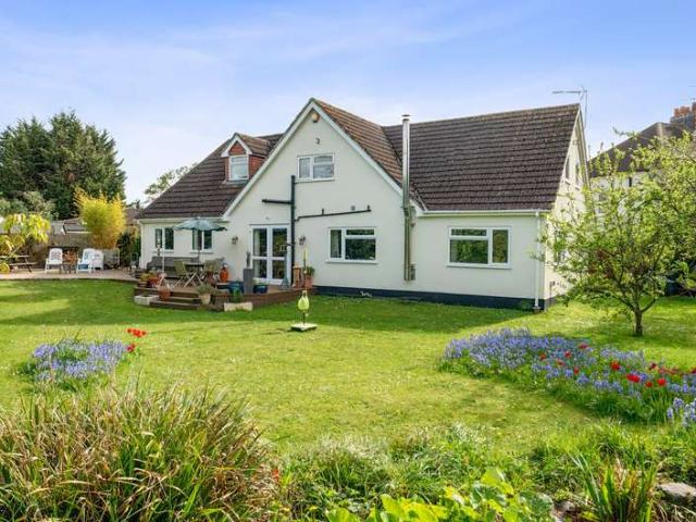 5 Bedroom Bungalow