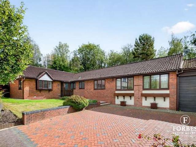 5 Bedroom Bungalow