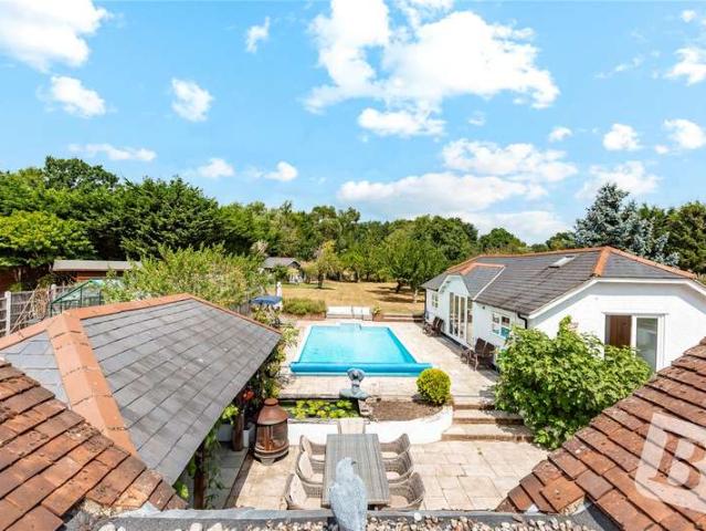5 Bedroom Bungalow