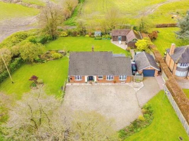 5 Bedroom Bungalow Cheshire East Cheshire East 101856059