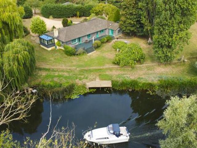 5 Bedroom Bungalow Bedford Bedford Borough 98766065
