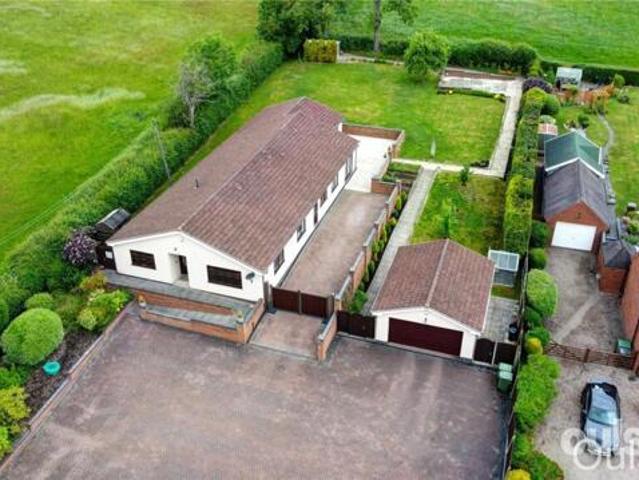 5 Bedroom Bungalow Bromsgrove Worcestershire 99895388