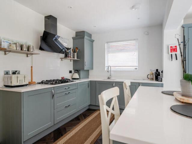 5 bedroom bungalow for rent in Pines Avenue, Worthing, West Sussex, BN14