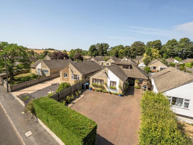 5 bedroom bungalow for sale