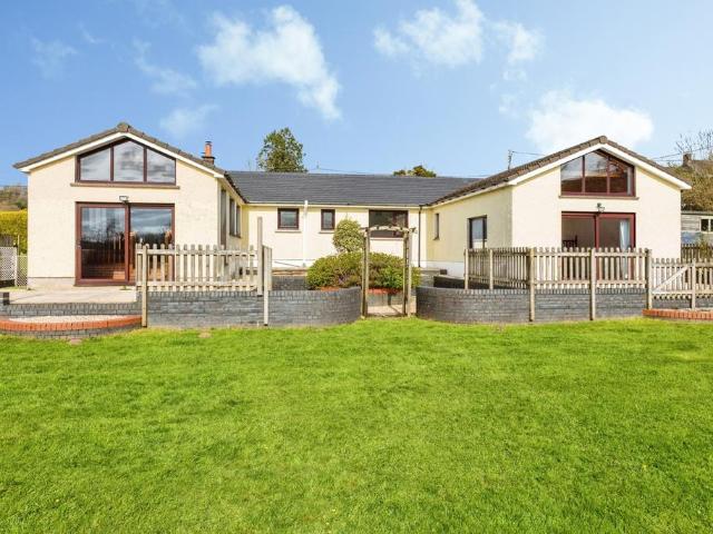 5 bedroom bungalow for sale