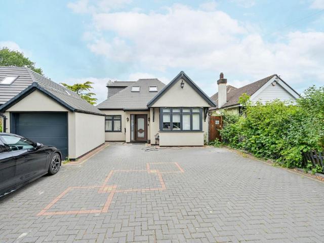 5 bedroom bungalow for sale