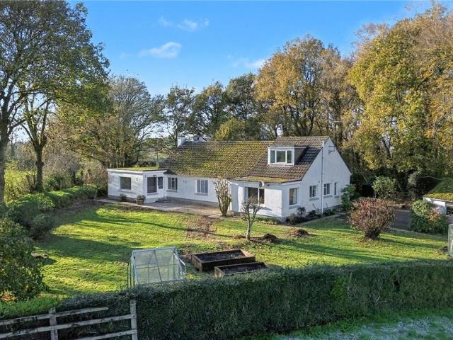 5 bedroom bungalow for sale
