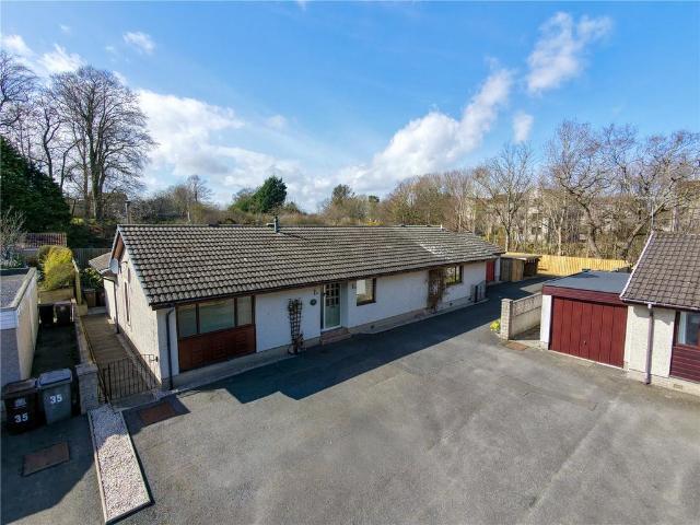 5 bedroom bungalow for sale