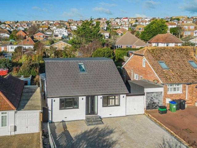 5 bedroom bungalow for sale