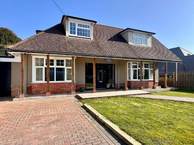 5 bedroom bungalow for sale