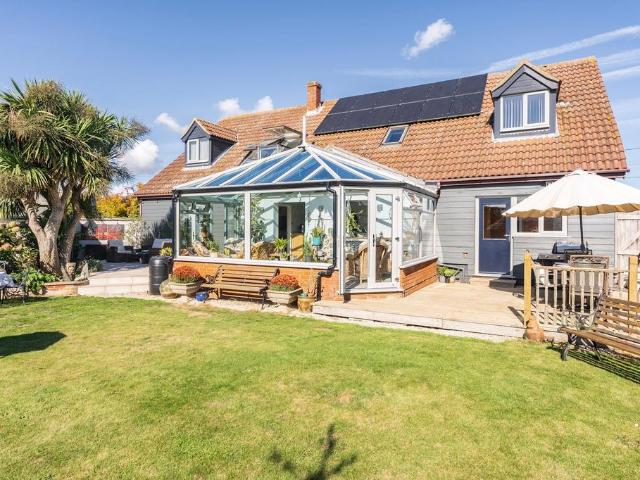 5 bedroom bungalow for sale