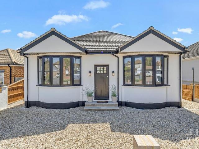 5 bedroom bungalow for sale