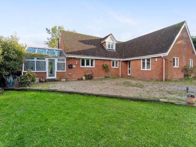 5 bedroom bungalow for sale