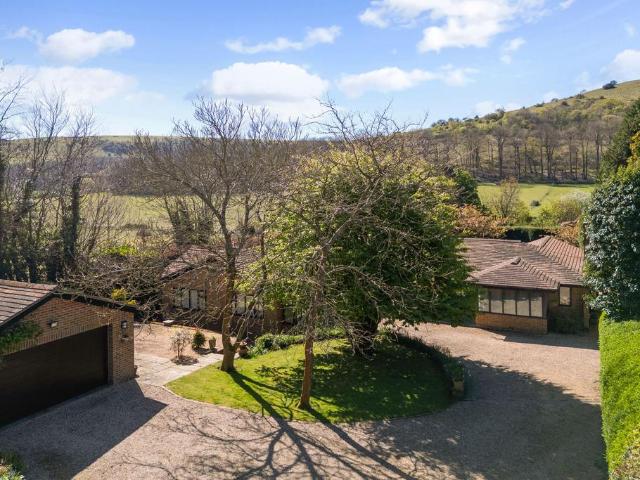 5 bedroom bungalow for sale