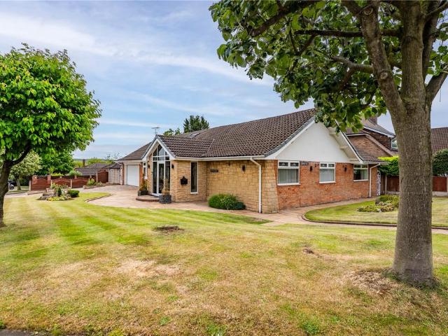 5 bedroom bungalow for sale