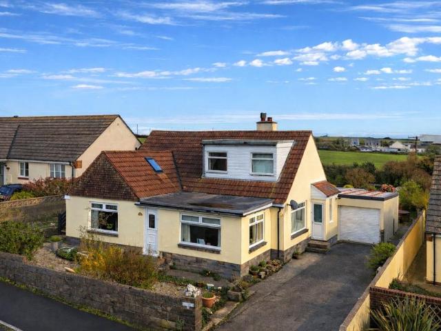 5 bedroom bungalow for sale