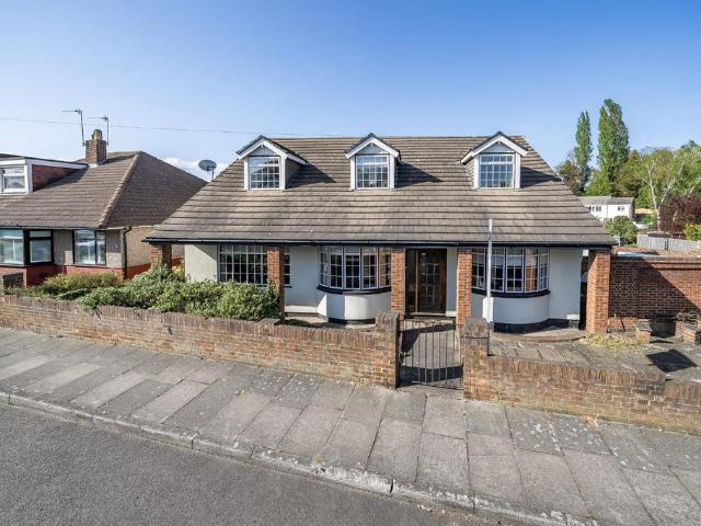 5 bedroom bungalow for sale