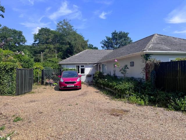 5 bedroom bungalow for sale