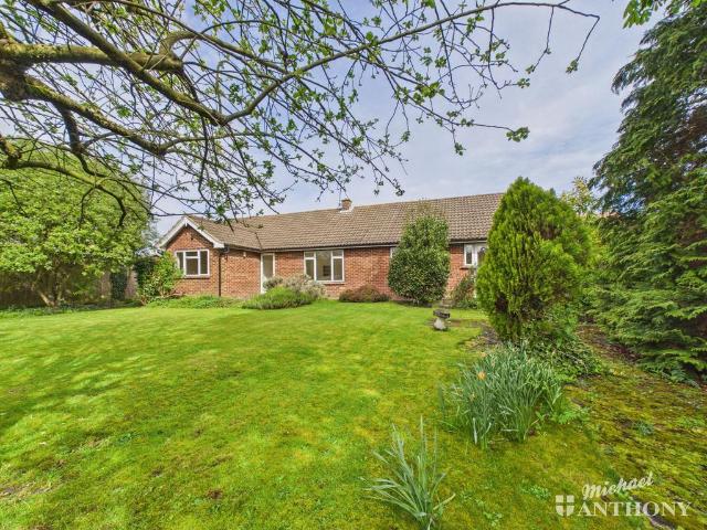 5 bedroom bungalow for sale