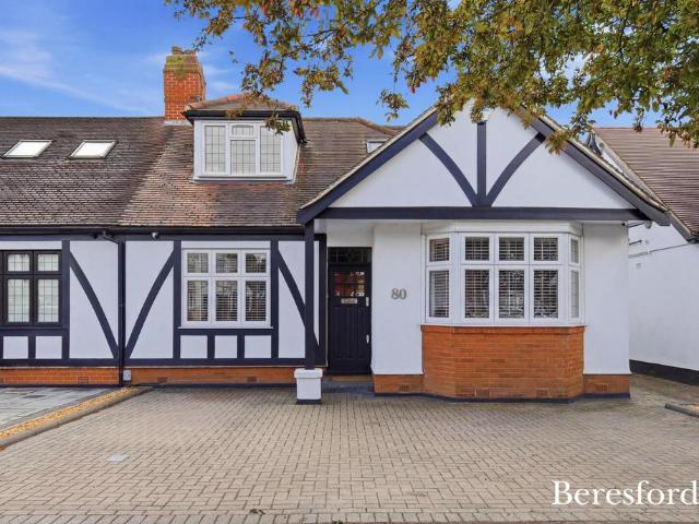 5 bedroom bungalow for sale