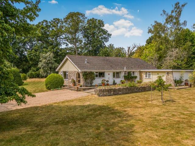 5 bedroom bungalow for sale