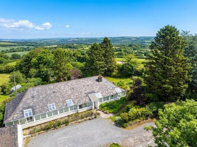 5 bedroom bungalow for sale