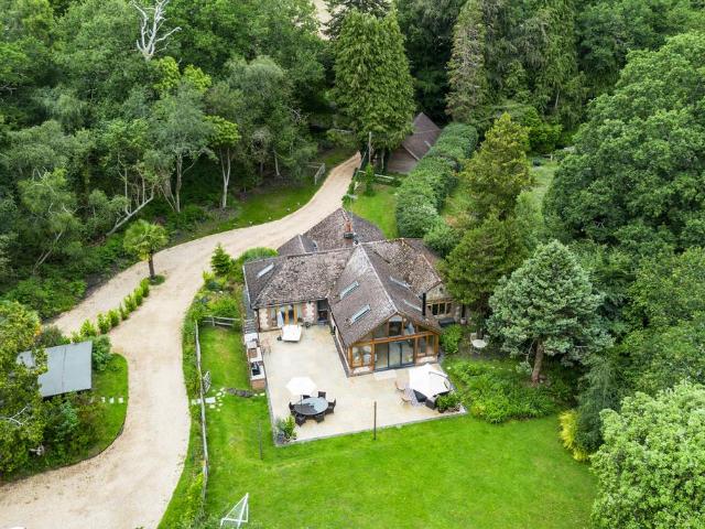 5 bedroom bungalow for sale