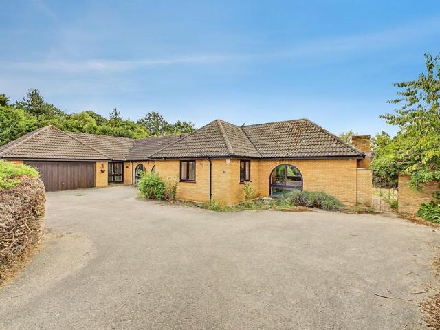 5 bedroom bungalow for sale