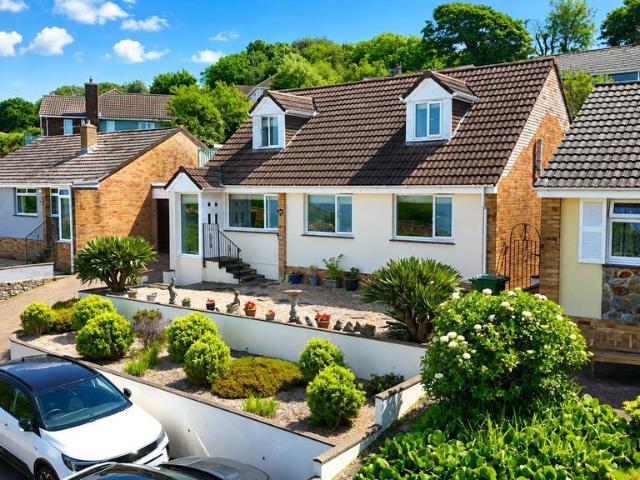 5 bedroom bungalow for sale