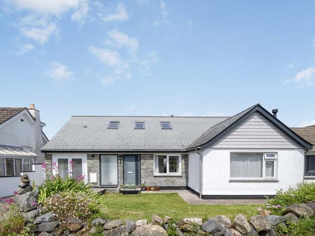 5 bedroom bungalow for sale