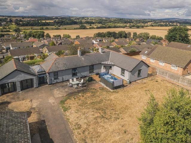 5 bedroom bungalow for sale