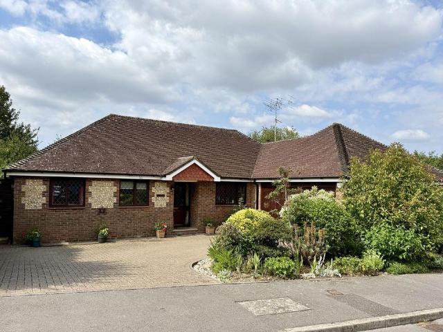 5 bedroom bungalow for sale