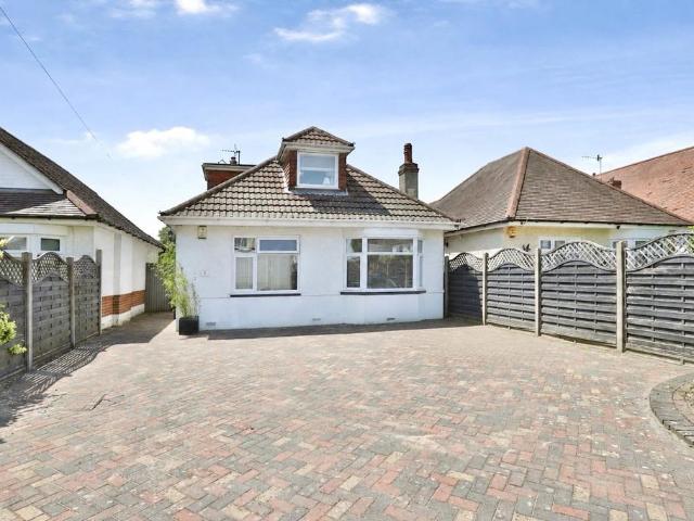 5 bedroom bungalow for sale